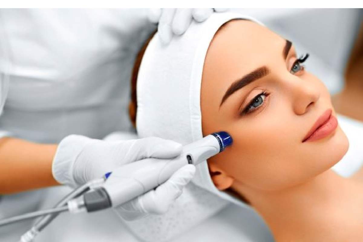 BBL Treatment - Therapy, Benefits, Types, Risks